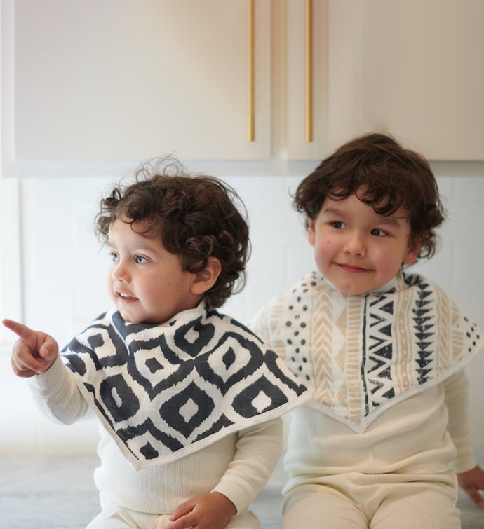 Heart Bib | 1800Flowers.com | MK005319