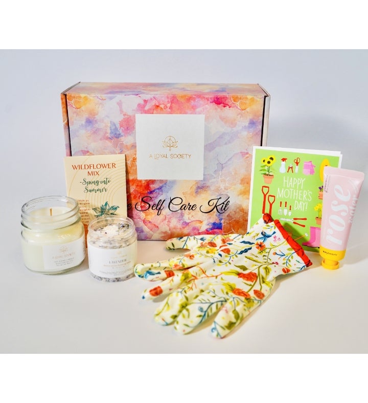Gardening Queen Mothers Day Spa Gift Box Marketplace 1800flowers