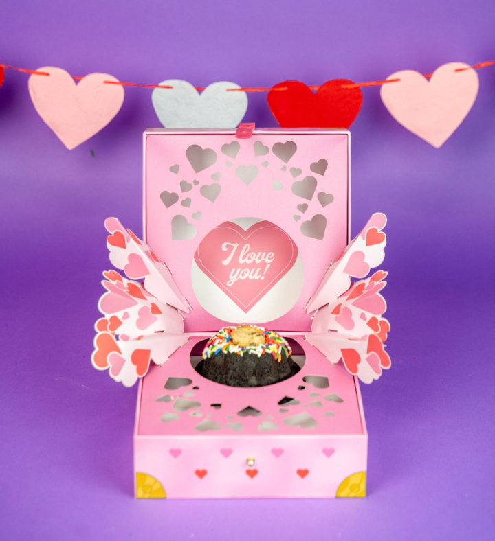 Sweet Hearts Bloom Box With Cake | Marketplace | 1800Flowers