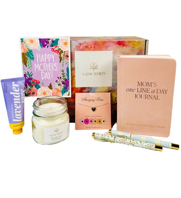 Amazing Mom Mothers Day Spa Gift Set Heart Necklace | Marketplace ...